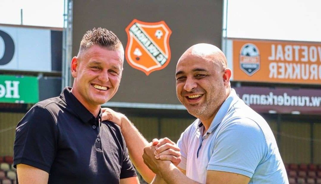 Dit is de Vader van Xavi Simons (Regillio Simons) - Grandlife